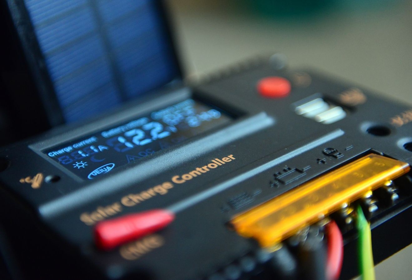 Best MPPT Solar Charge Controllers in 2023 - Clean Energy Future